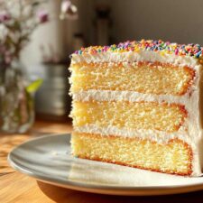 Butter Sponge Cake: The Fluffy Delight for Every Celebration - NonnaFood