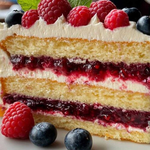 Danish Layer Cake: 7 Steps to a Stunning Celebration Treat - NonnaFood