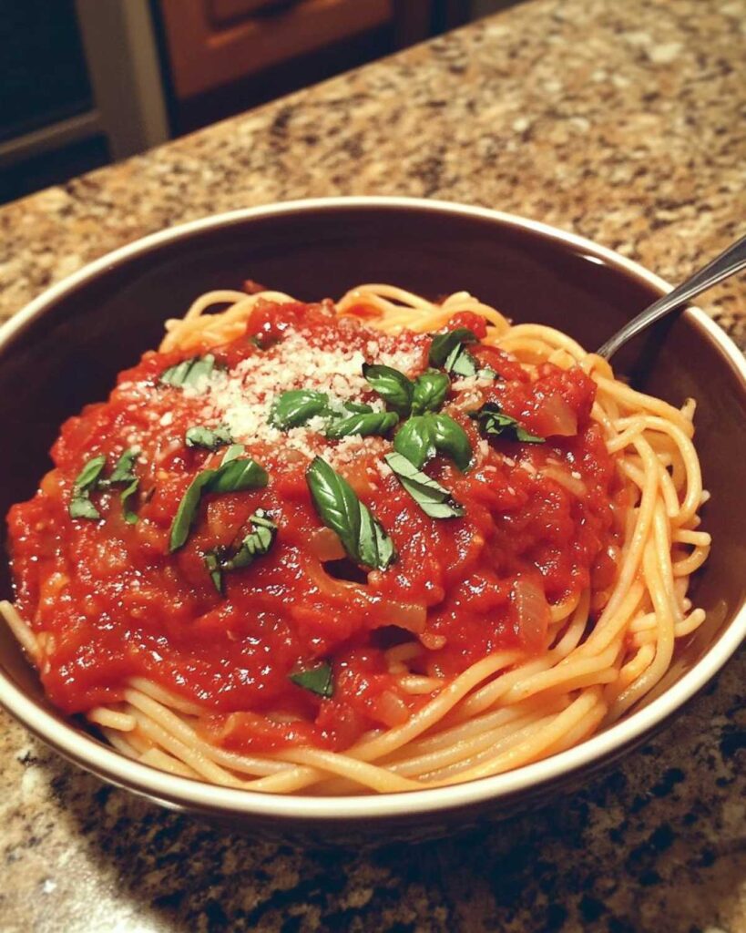 Easy Spaghetti Marinara Recipe: A Budget-Friendly Family Meal - NonnaFood