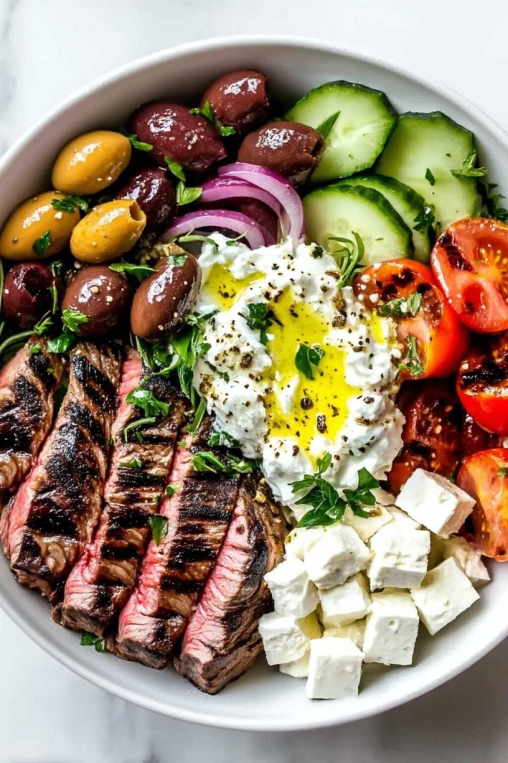 Mediterranean Steak Bowl with Tzatziki & Grilled Steak – 30 Min