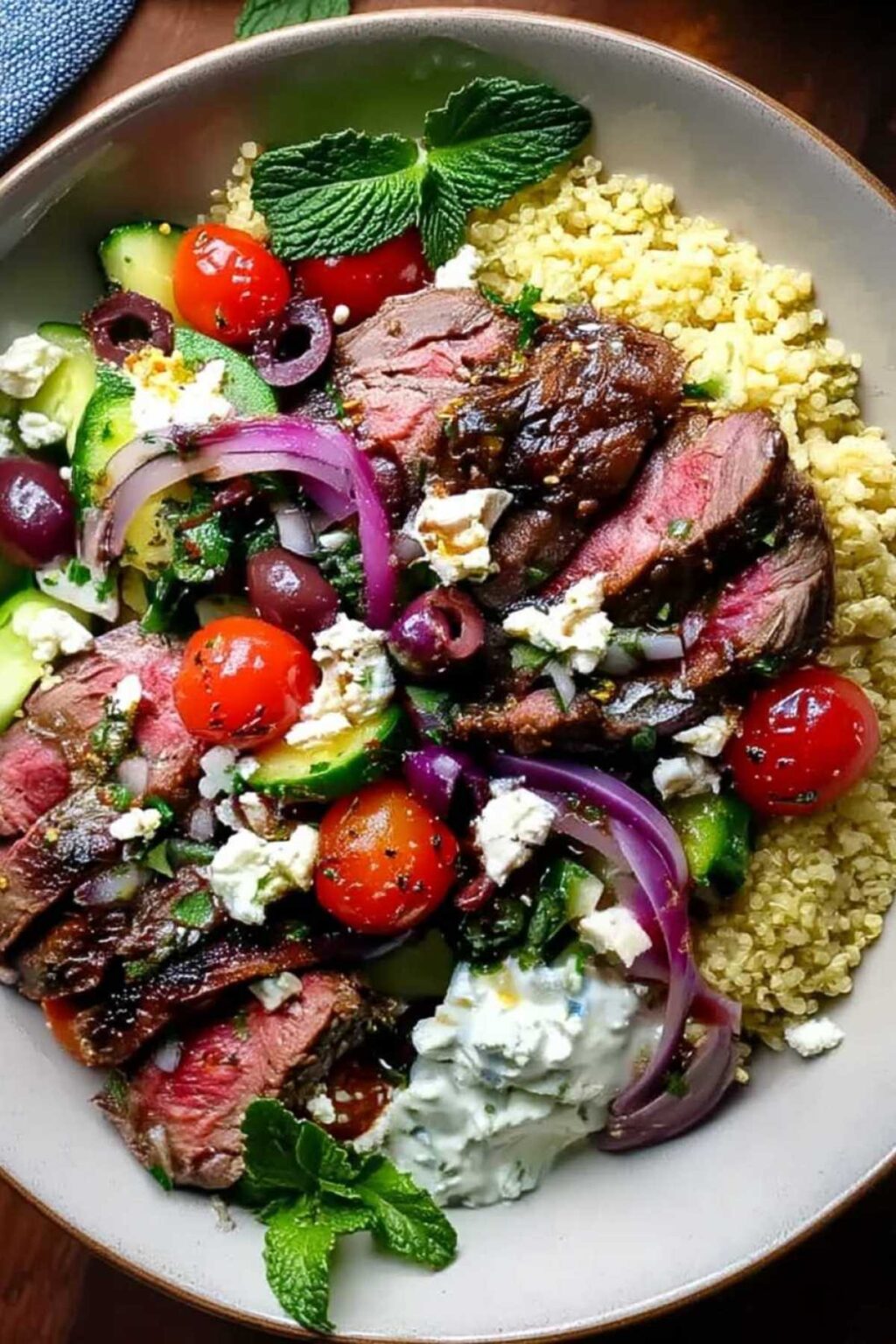 Mediterranean Steak Bowls with Flank Steak & Quinoa – 1 Hr
