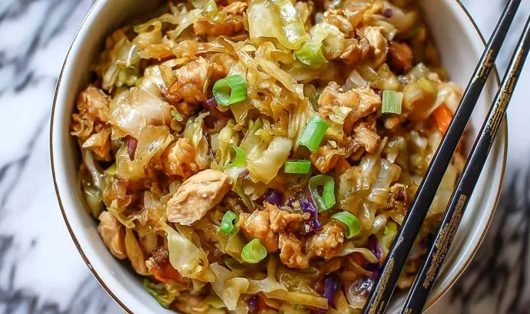 Egg Roll Bowls with Chicken and Cabbage: Easy 10-Minute High-Protein Meal